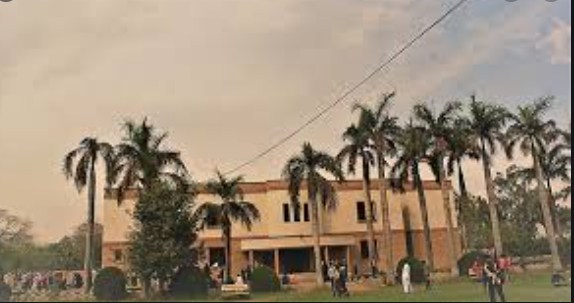 University of Education Faisalabad- Admissions, Fee Structure 2022